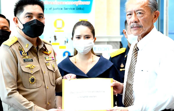 Chuvit says Chinese drug kingpin still here - Thai Examiner